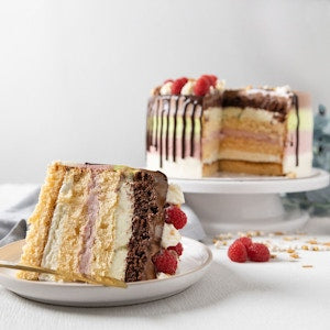 4 Layers Signature Cake – Mr. Chef Bakery